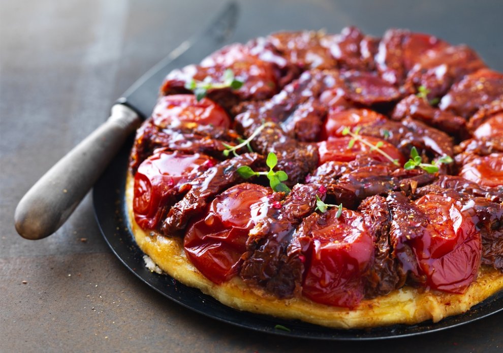 La tarte tatin de tomates confites La tarte tatin de tomates confites