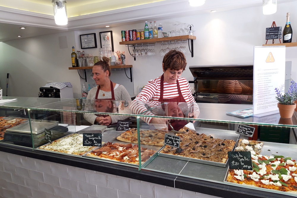 A Cassis, Casa Roma, la pizza mais en mieux que ça - Le Grand Pastis