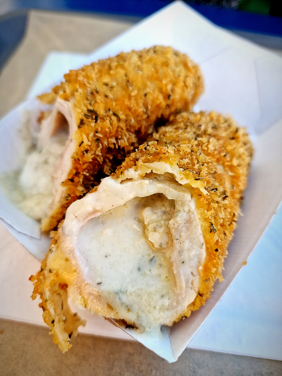 Un cordon bleu se penche sur le Cordon bleu en version street - Le ...