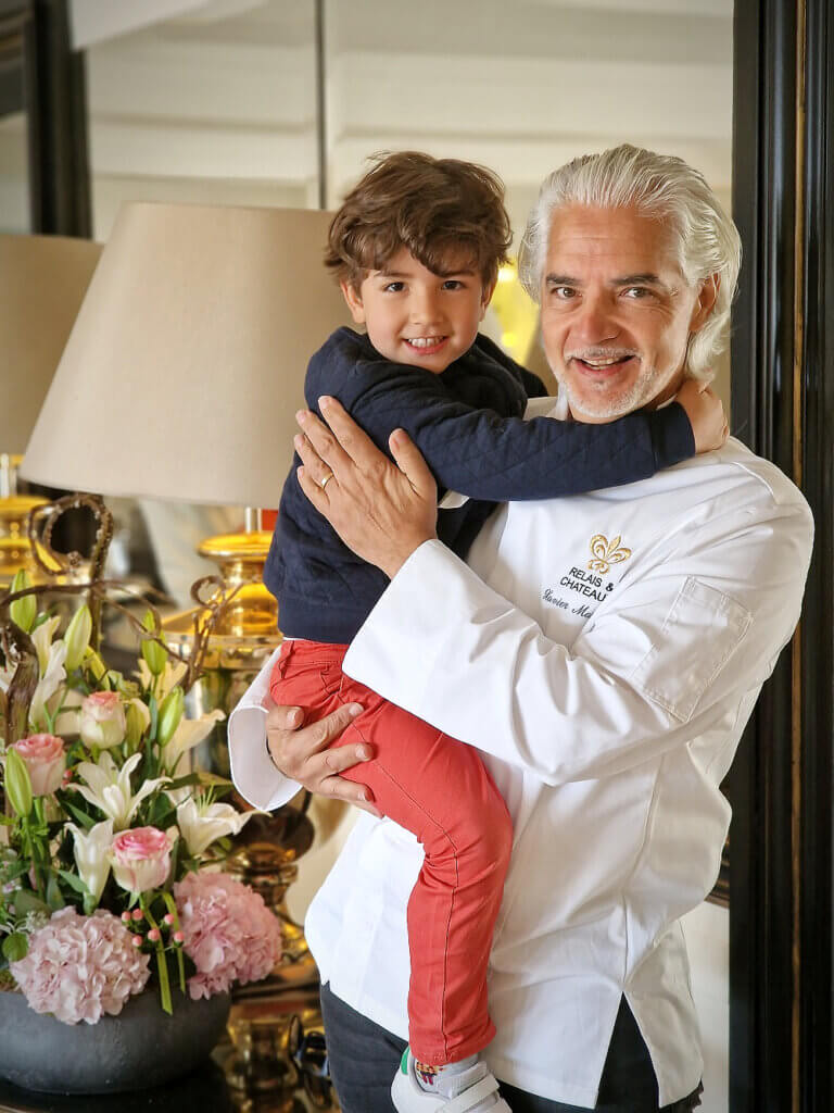 Hostellerie le Phébus à Joucas : 40 ans d'art de vie selon Xavier ...